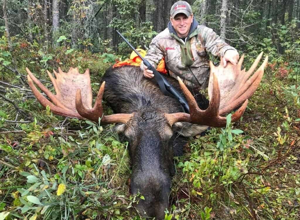 Hunting Moose With Bow: 10 Powerful Tips for a Successful Hunt - Best ...